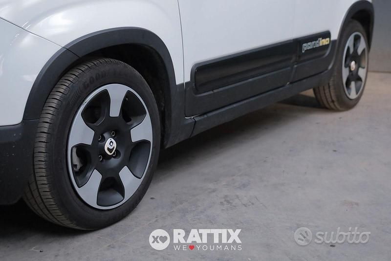 Usata 2025 Fiat Panda Cross Tre volumi – 23890 Barzago (LC ...