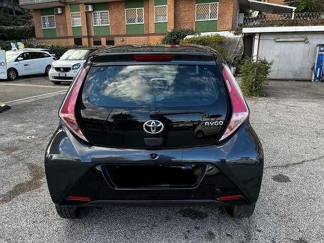 Usata 2017 Toyota Aygo X-cite 69 CV Due volumi – Lazio (Rivenditore ...