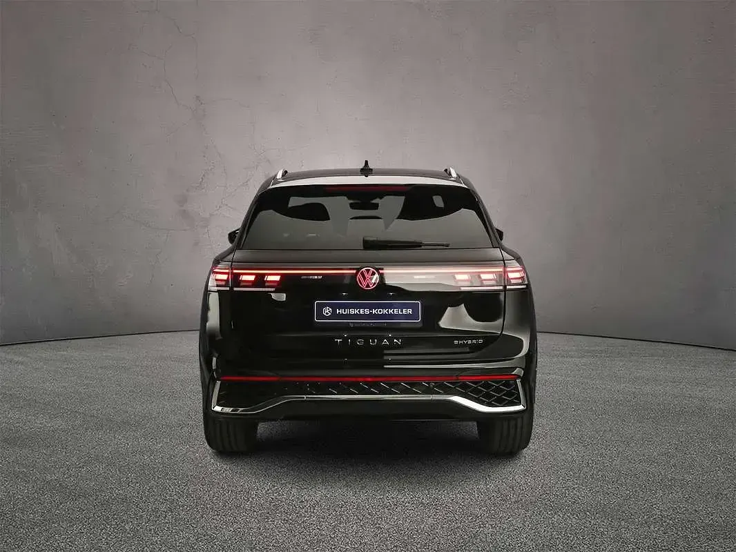 Nieuw VW Tiguan R-line Edition 204 PK (2026) in HENGELO OV - € 56.748 ...