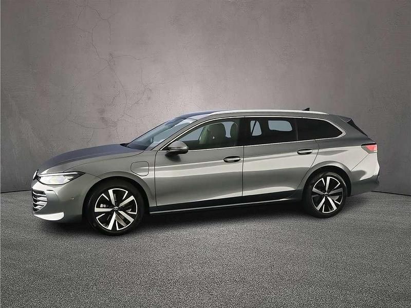 Nieuw 2025 VW Passat Business 204 PK Stationwagen – Overijssel (Dealer ...