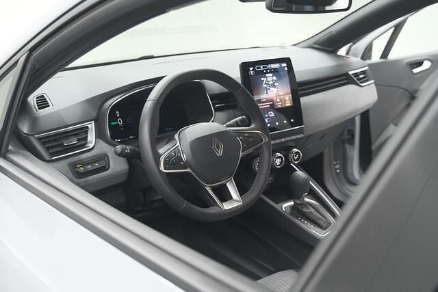 Gebruikt 2025 Renault Clio V Techno 143 PK Hatchback – 3244 BH Nieuwe ...