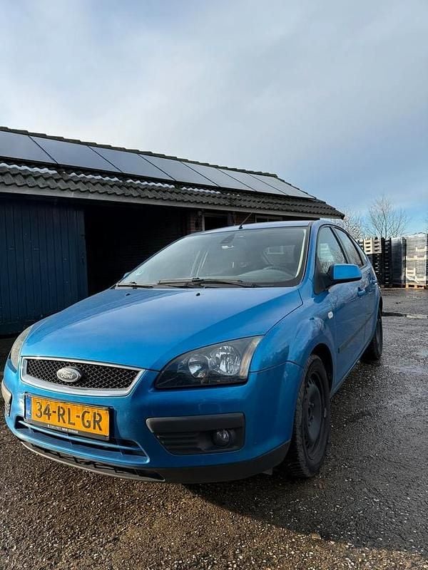 Gebruikt 2005 Ford Focus Titanium 100 PK – Gelderland (Dealer) – € 1. ...