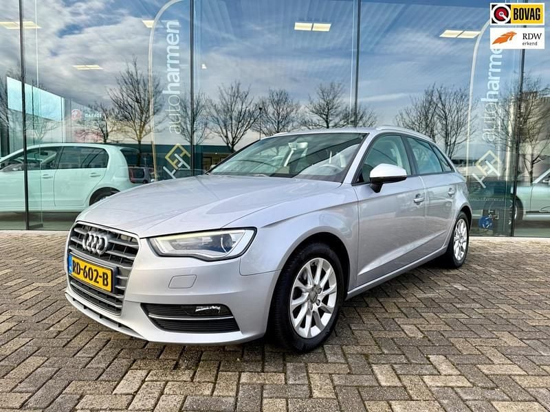 Gebruikt 2016 Audi A3 Ambition 125 PK Hatchback – Limburg (Dealer) – € ...