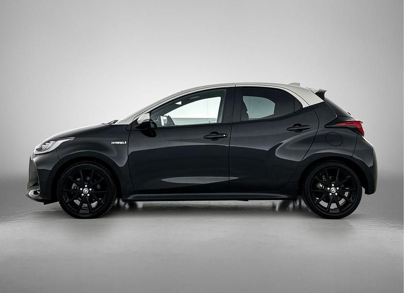 Occasion 2026 Toyota Yaris Hybrid Executive Hatchback – 4815PN BREDA ...