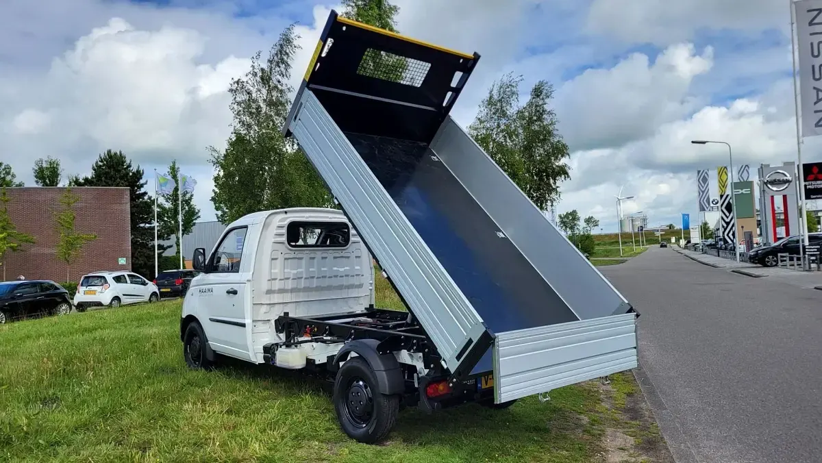 Nieuw Piaggio Porter 82 PK (2026) in Leeuwarden - € 54.350 | AutoUncle