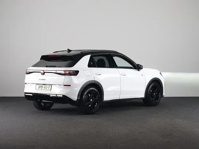Occasion VW T-Roc Cabriolet Edition 150 PK (2026) in Amsterdam - € 45. ...