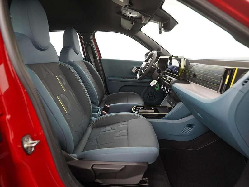 Nieuw 2025 Fiat Grande Panda Red 113 PK Hatchback – 3762 EC Soest ...