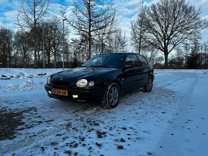 Gebruikt 2000 Toyota Corolla 110 PK – Overijssel (Dealer) – € 3.000 ...