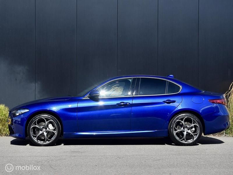 Gebruikt 2023 Alfa Romeo Giulia Ti 281 PK Sedan – 1742 LD Schagen (Dealer) – € 42.990 (Duur ...