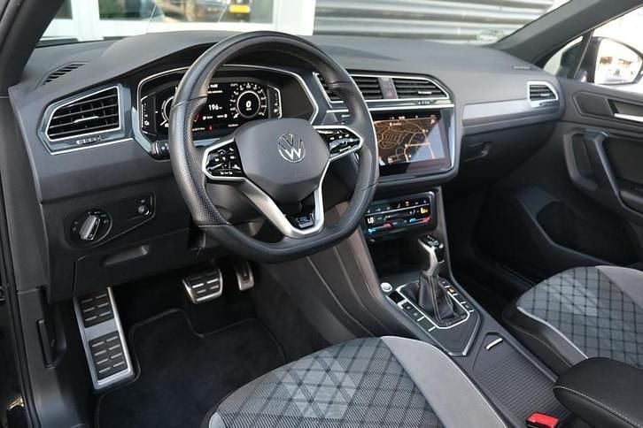 Gebruikt 2022 VW Tiguan R-line 245 PK SUV – Noord-Holland (Dealer) – € ...