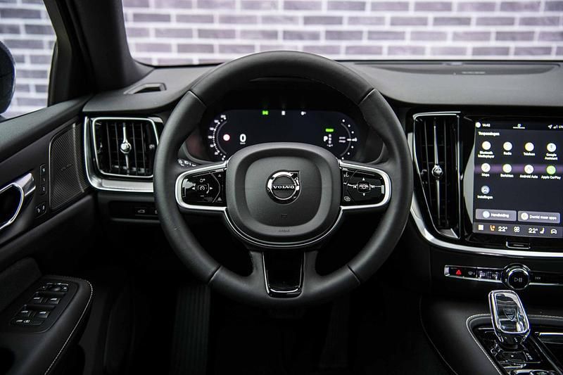 Nieuw 2025 Volvo V60 Performance Stationwagen – 8028PR Zwolle (Dealer ...