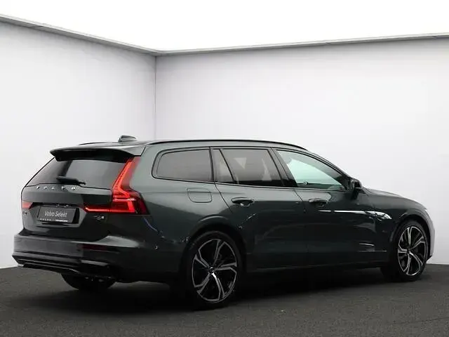 Nieuw Volvo V60 Ultra 349 PK (2026) in Purmerend - € 69.995 | AutoUncle