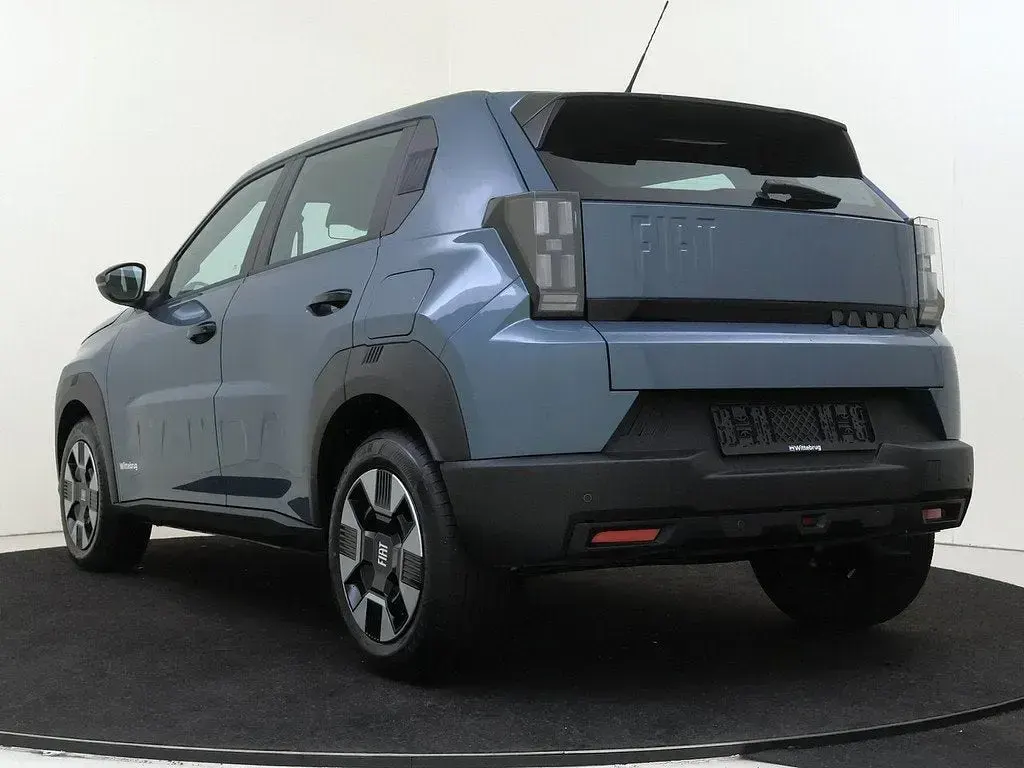 Nieuw Fiat Grande Panda Icon 110 PK (2026) in 'S-GRAVENHAGE - € 23.925 ...