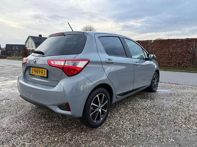 Gebruikt 2019 Toyota Yaris Hybrid Active 73 PK Hatchback – 4031KJ KJ ...