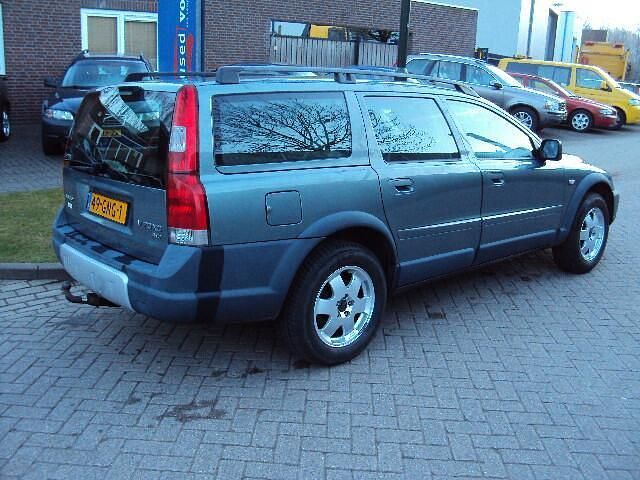 Gebruikt 2001 Volvo XC70 200 PK SUV – 5298 MH Liempde (Dealer) – € 2.850 (Duur) | AutoUncle
