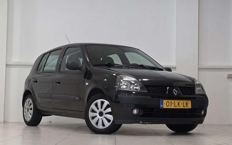 Gebruikt 2003 Renault Clio II Authentique 75 PK Hatchback – Zuid ...