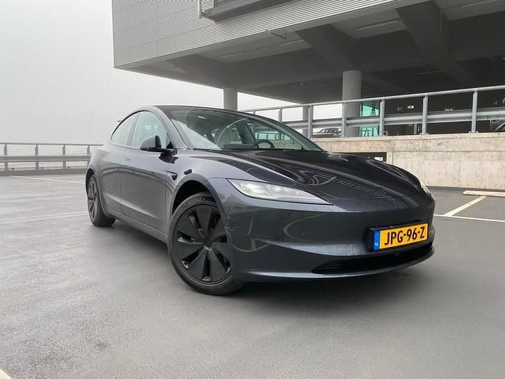 Occasion 2025 Tesla Model 3 Long Range RWD 320 PK Sedan – Noord-Brabant ...