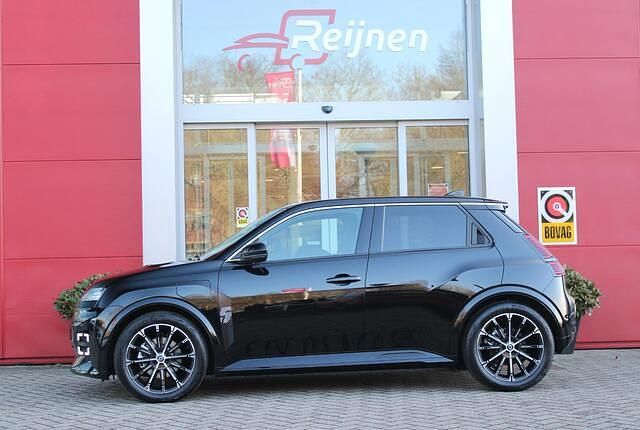 Nieuw 2025 Renault R5 Iconic 150 PK Hatchback – 8019 AB Zwolle (Dealer ...