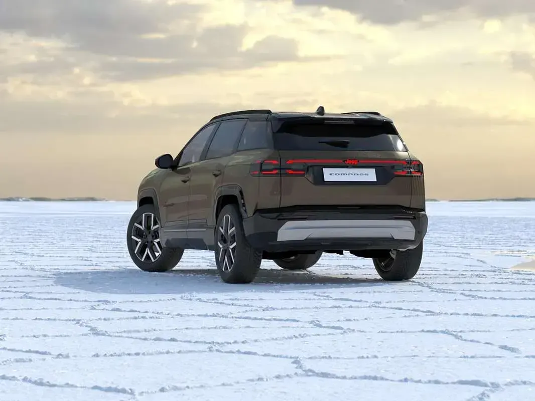Occasion Jeep Compass 213 PK (2026) in WADDINXVEEN - € 40.990 | AutoUncle