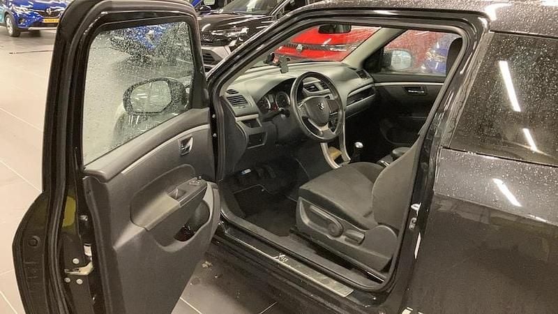 Occasion 2014 Suzuki Swift Exclusive 94 PK Hatchback – 8171MG MG ...