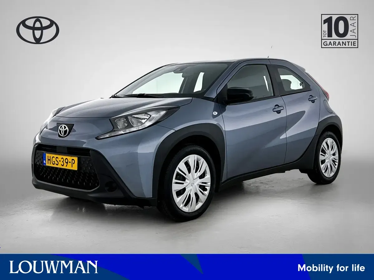 Occasion Toyota Aygo X Play 72 PK (2025) in HELLEVOETSLUIS - € 17.950 ...