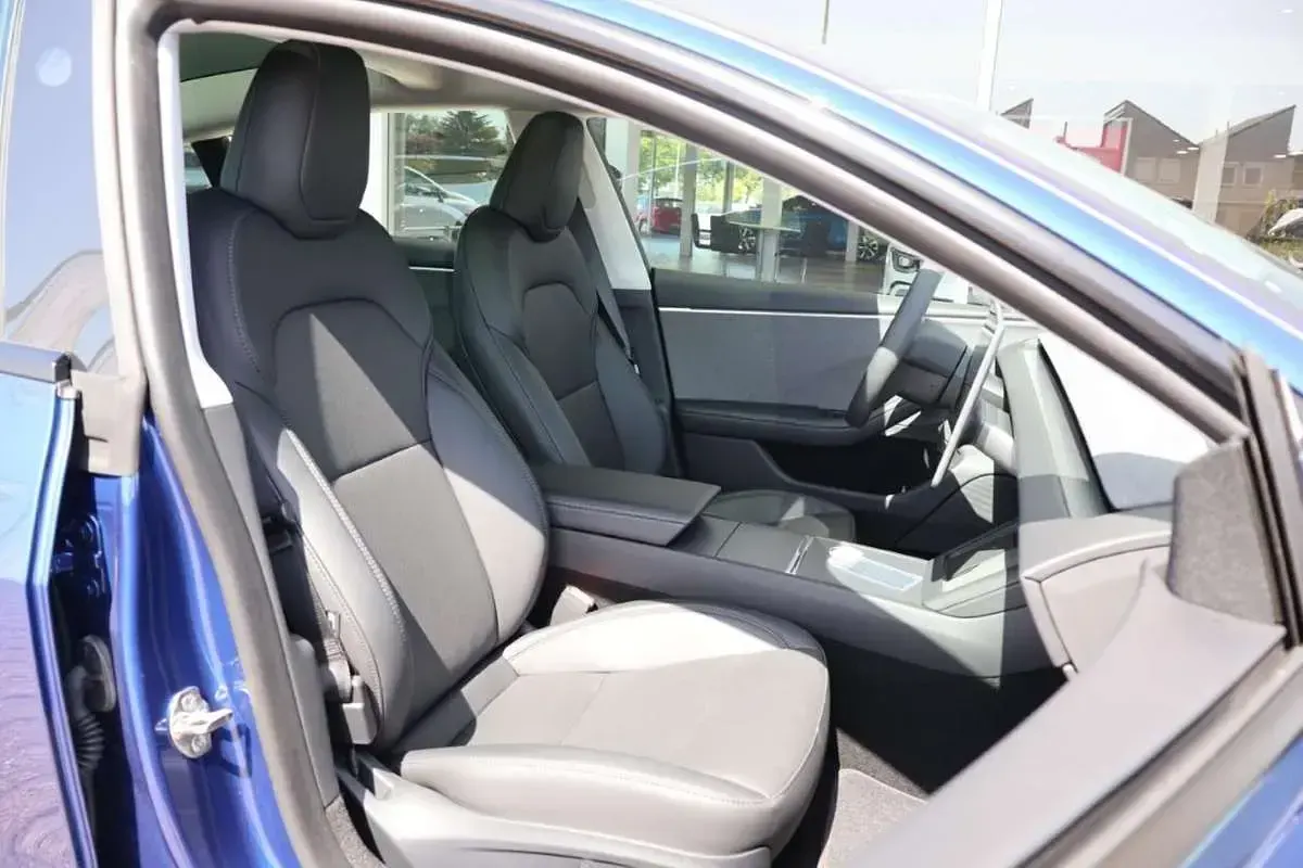 Occasion Tesla Model 3 RWD 320 PK (2024) in Kampen - € 37.950 | AutoUncle