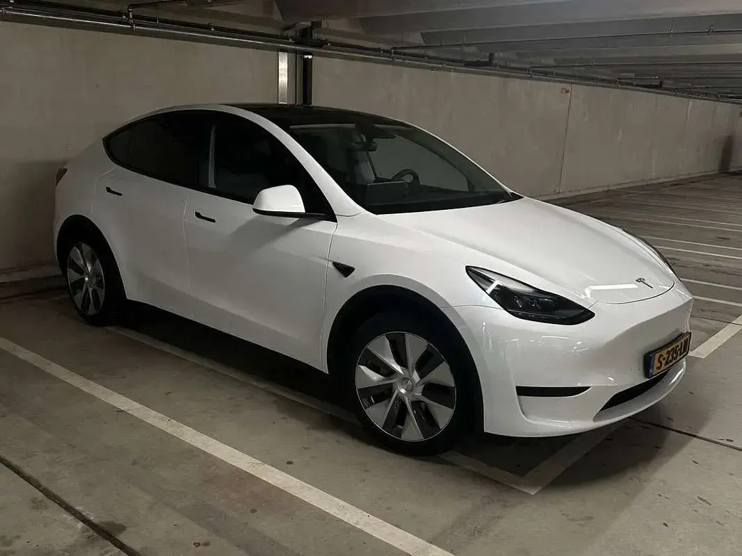 Occasion Tesla Model Y RWD 299 PK (2023) in AMSTERDAM - € 28.995 ...