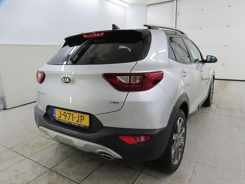 VERKOCHT Gebruikt 2020 Kia Stonic 101 PK SUV – 1681 PE Zwaagdijk-oost ...