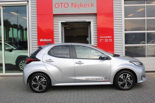 Nieuw 2025 Toyota Yaris Comfort 116 PK Hatchback – 3861 MA Nijkerk gld ...