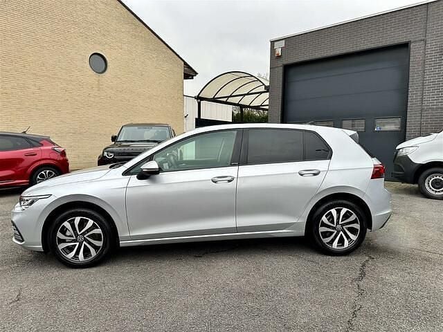 Gebruikt 2021 VW Golf Active 110 PK Sedan – (Dealer) – € 25.800 (Iets ...