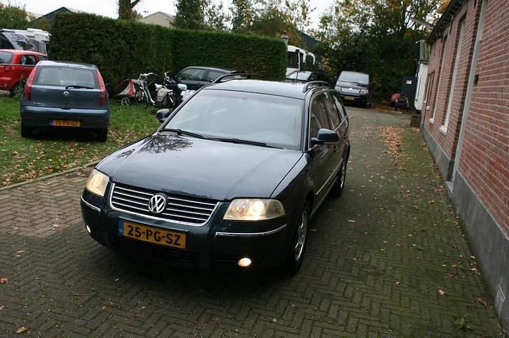 Gebruikt 2004 VW Passat 131 PK Stationwagen – Gelderland (Dealer) – € ...