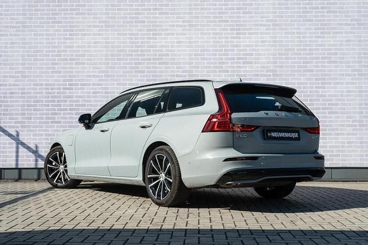 Gebruikt 2025 Volvo V60 Plus 349 PK Stationwagen – Noord-Holland ...