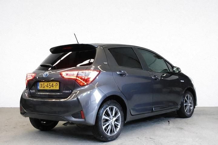 Gebruikt 2018 Toyota Yaris Hybrid Edition Hatchback – 5102AE AE Dongen ...