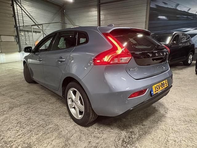 Gebruikt 2017 Volvo V40 Kinetic 123 PK Hatchback – 2171DX DX Sassenheim ...