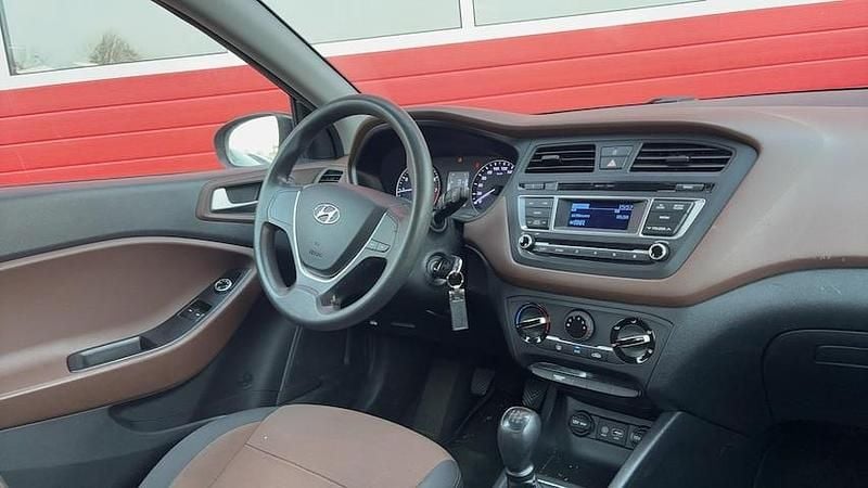 Occasion 2015 Hyundai i20 75 PK Hatchback – 8711HP HP Workum (Dealer ...