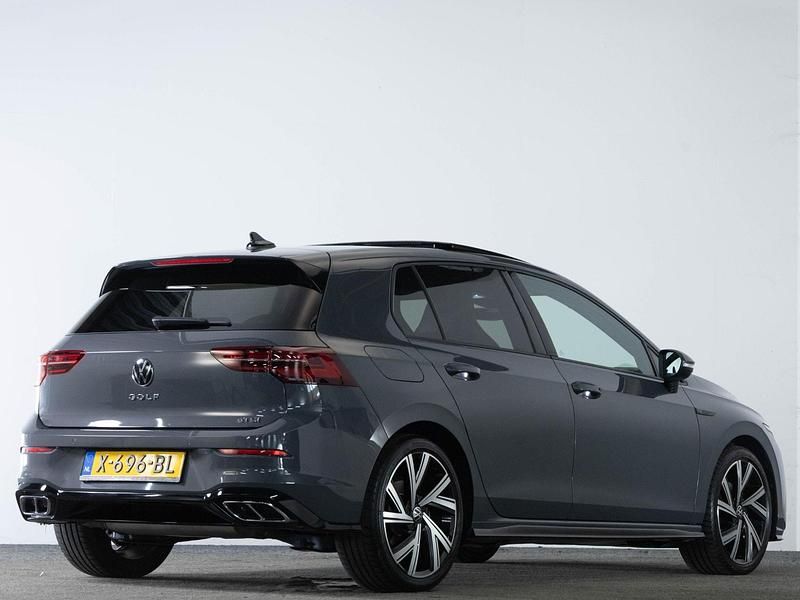 Gebruikt 2022 VW Golf VIII R-line 150 PK Hatchback – 8445PE PE ...