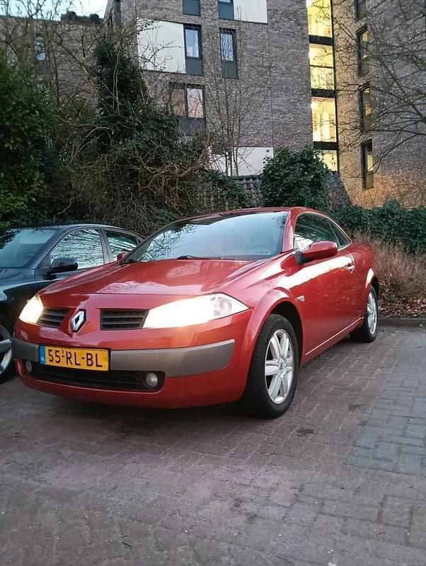 Gebruikt 2005 Renault Mégane II 113 PK Cabriolet – Overijssel (Dealer ...