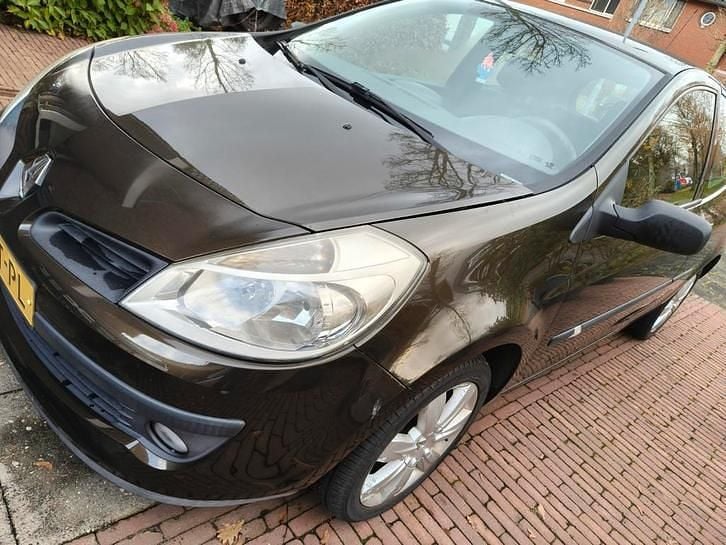 Gebruikt 2007 Renault Clio II 98 PK – Gelderland (Dealer) – € 1.795 ...