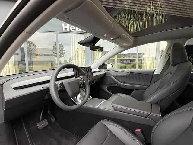 Occasion Tesla Model Y Long Range RWD 340 PK (2025) in Heteren - € 52. ...