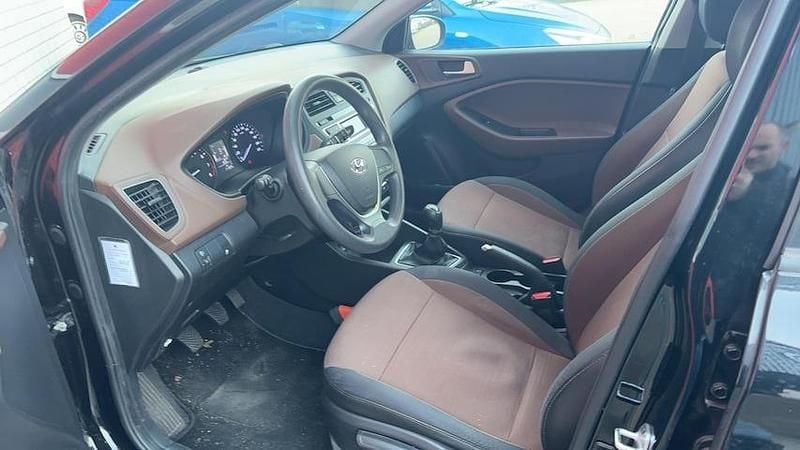 Occasion 2015 Hyundai i20 75 PK Hatchback – 8711HP HP Workum (Dealer ...