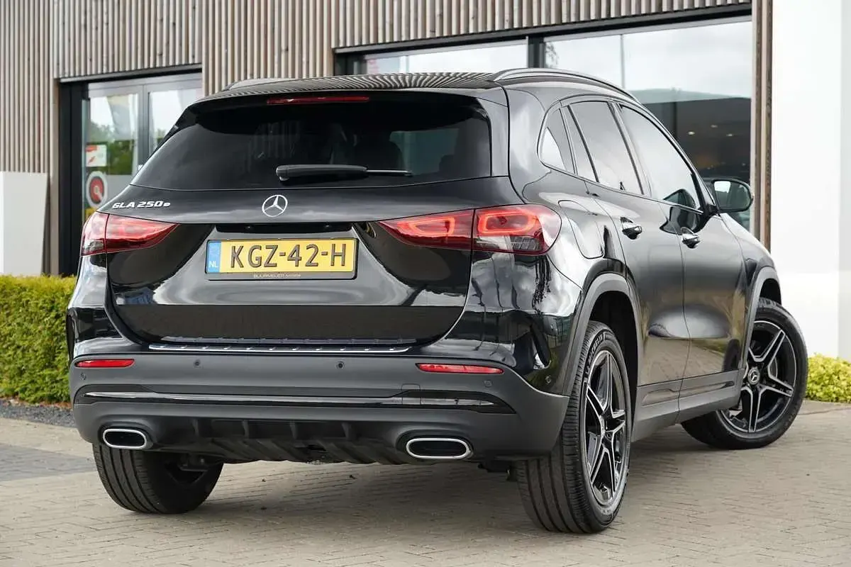 Occasion Mercedes GLA250 AMG line 218 PK (2023) in STADSKANAAL - € 35. ...