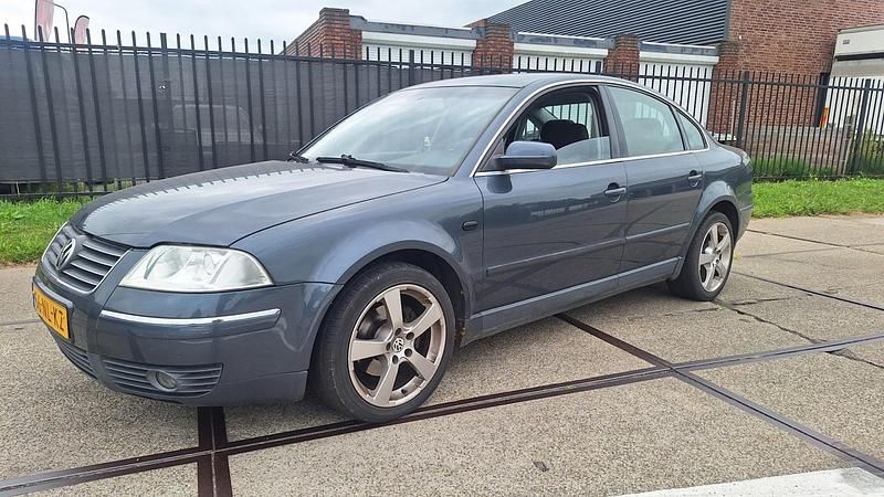 Gebruikt 2003 VW Passat 131 PK Sedan – 4264AZ AZ Veen (Dealer) – € 999 ...