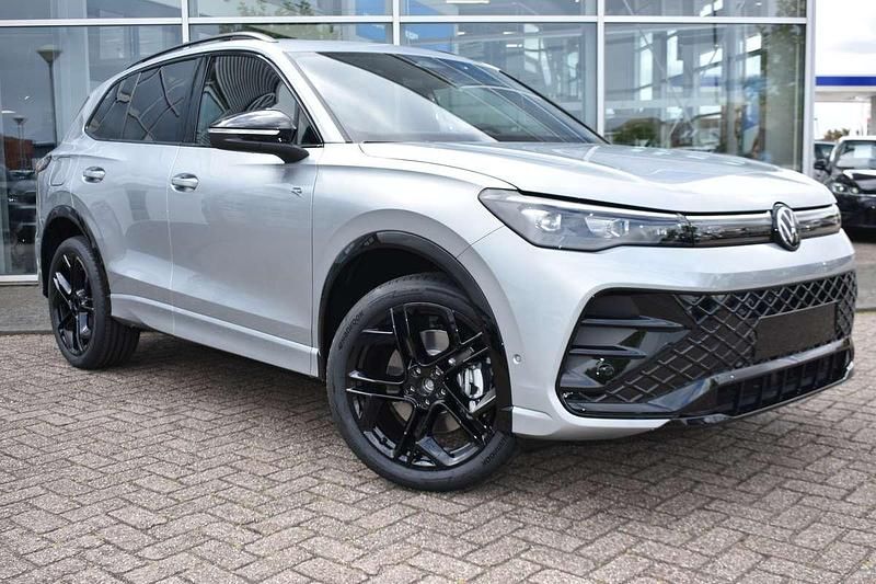 Nieuw 2025 VW Tiguan R-line Edition 204 PK SUV – Noord-Holland (Dealer ...