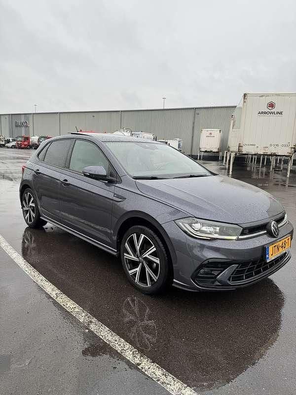 Gebruikt 2022 VW Polo R-line 95 PK Sedan – Noord-Holland (Dealer) – € ...