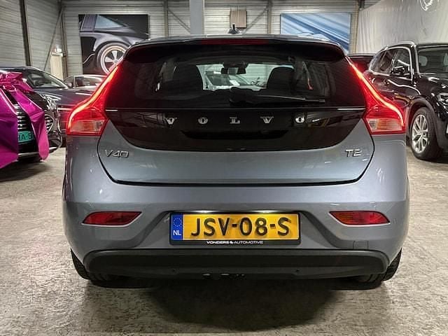 Gebruikt 2017 Volvo V40 Kinetic 123 PK Hatchback – 2171DX DX Sassenheim ...