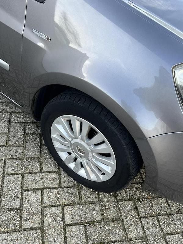 Gebruikt 2010 Renault Clio II Collection 75 PK Hatchback – 4012EN EN ...