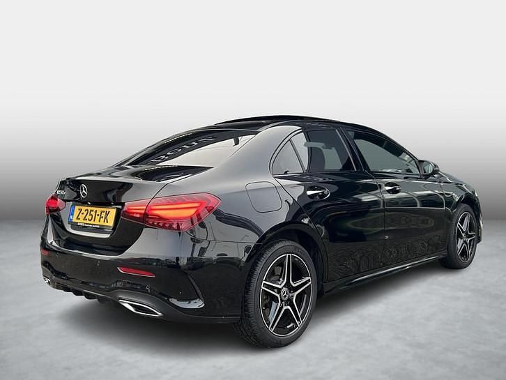 Gebruikt 2024 Mercedes 250 AMG line 218 PK – Noord-Holland (Dealer) – € ...