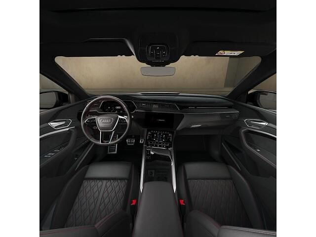 Occasion 2023 Audi Q8 e-tron Competition 408 PK SUV – 5757 AB Liessel ...