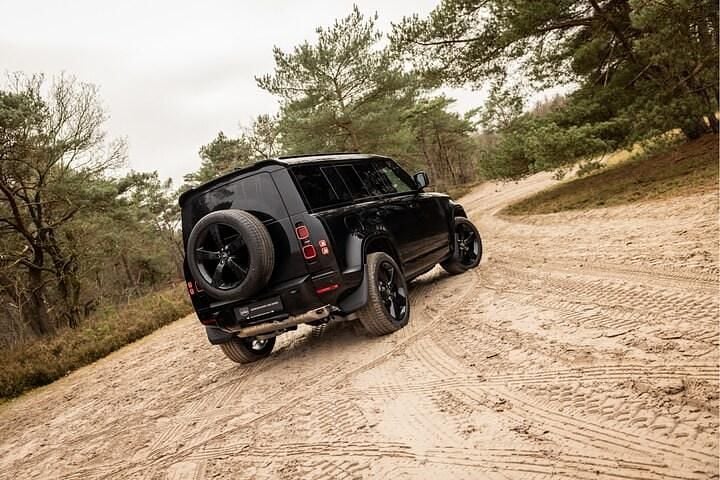 Nieuw 2025 Land Rover Defender HSE Dynamic SUV – 8383EA EA Nijensleek ...