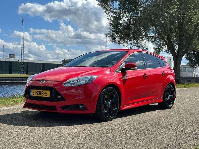 Occasion 2012 Ford Focus ST 250 PK Hatchback – Friesland (Dealer) – € 9 ...